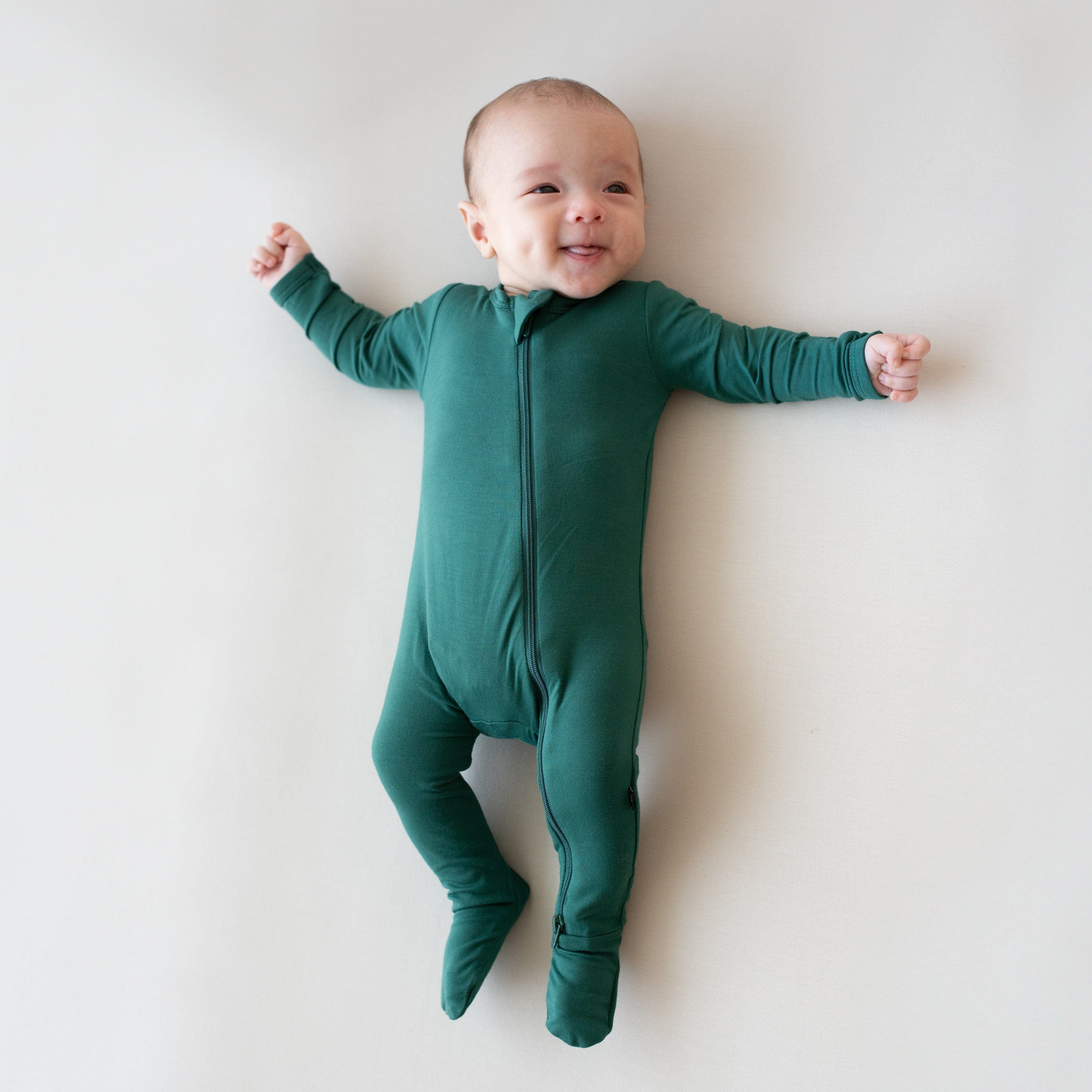 Zippered Footie in Emerald – Kyte Baby